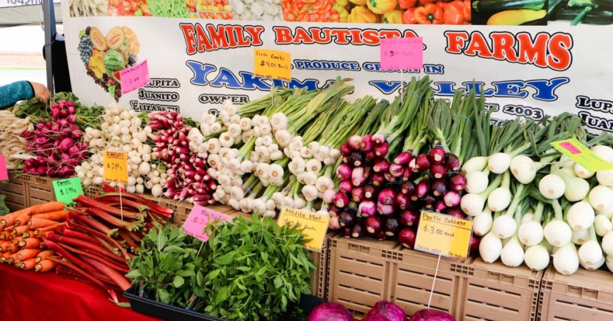 Local Farmers Market Sign